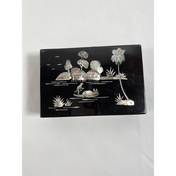 Accents | Vintage Mother Of Pearl Lacquered Japanese Trinket Box ...